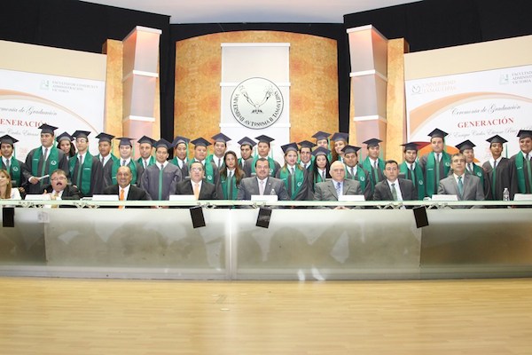 La Capital | Egresan Nuevos Profesionales De La Facultad De Comercio ...