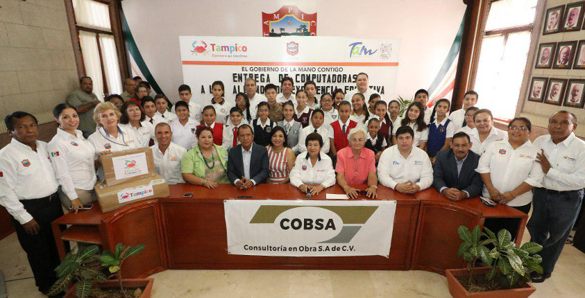 La Capital | Entregan Tampico Y COBSA Computadoras A Alumnos Destacados