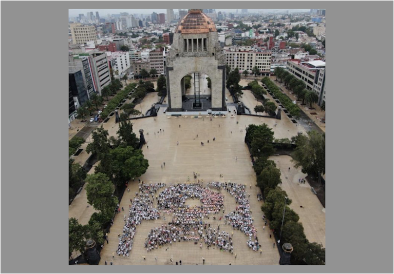 La Capital | Forman Gran Liston Dorado En Apoyo A Ninos Con Cancer