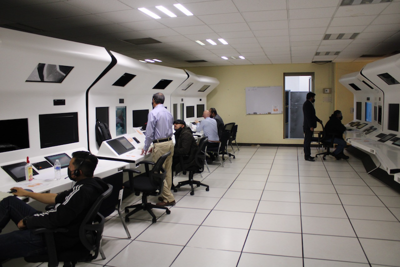 La Capital | Controladores Aereos Se Capacitan Para Iniciar Operaciones En Santa Lucia