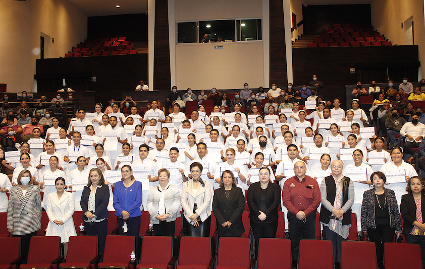 La Capital | Gradua La UAT A Egresados De La Facultad De Enfermeria Tampico