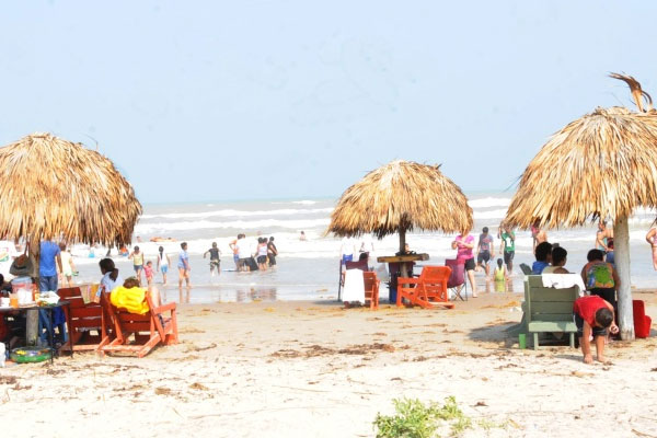 La Capital | Playa Bagdad Se Constituye Como El Balneario De La Region ...
